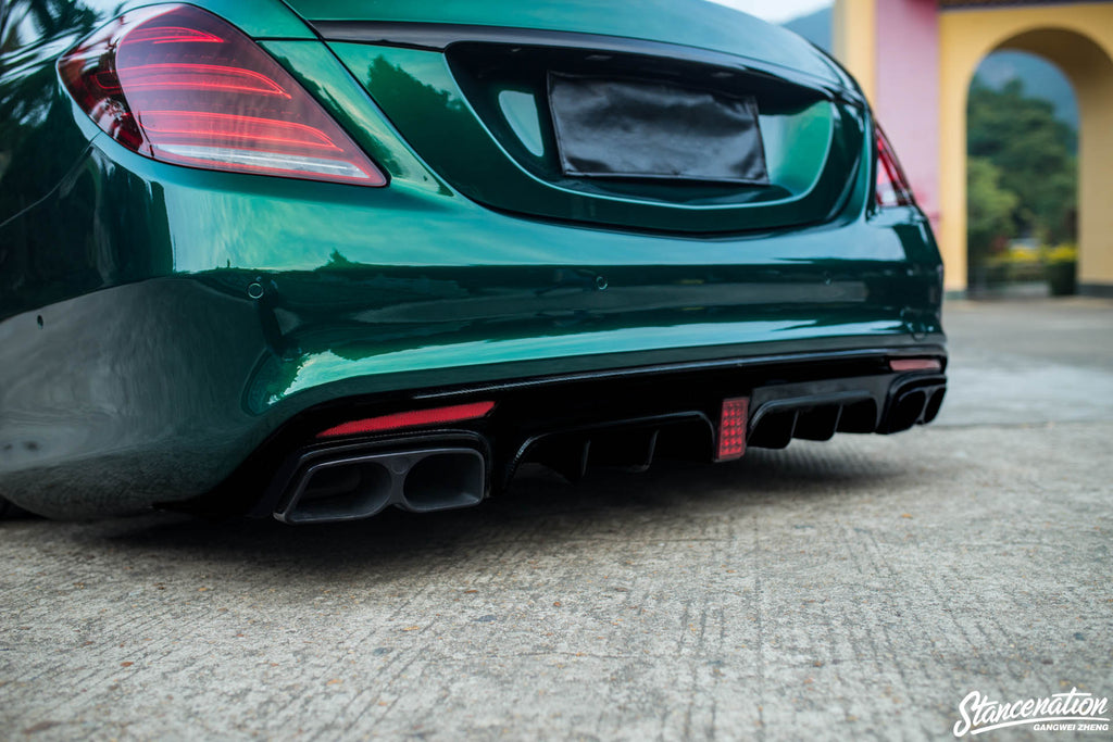 Autunik.co.uk - Rear Diffuser w/ Exhaust Pipes - For Mercedes Benz S ...
